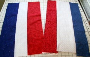 Modern 4th of July Table Runner (free tutorial) | Lori Miller Designs